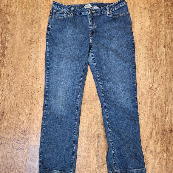 L.L. Bean | Jeans | Ll Bean Favorite Fit Straight Leg Womens Jeans Sz 6 ...
